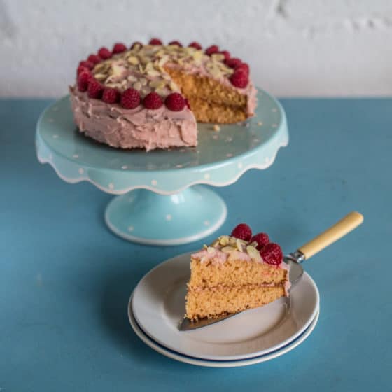 Raspberry and Almond Cake - The Hedgecombers