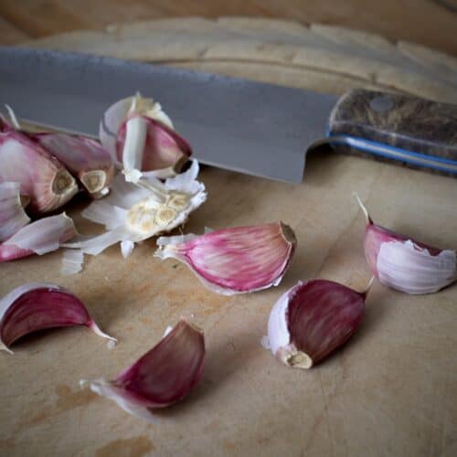 Garlic Hedgehog Bread - the pull apart loaf for sharing! - The Hedgecombers