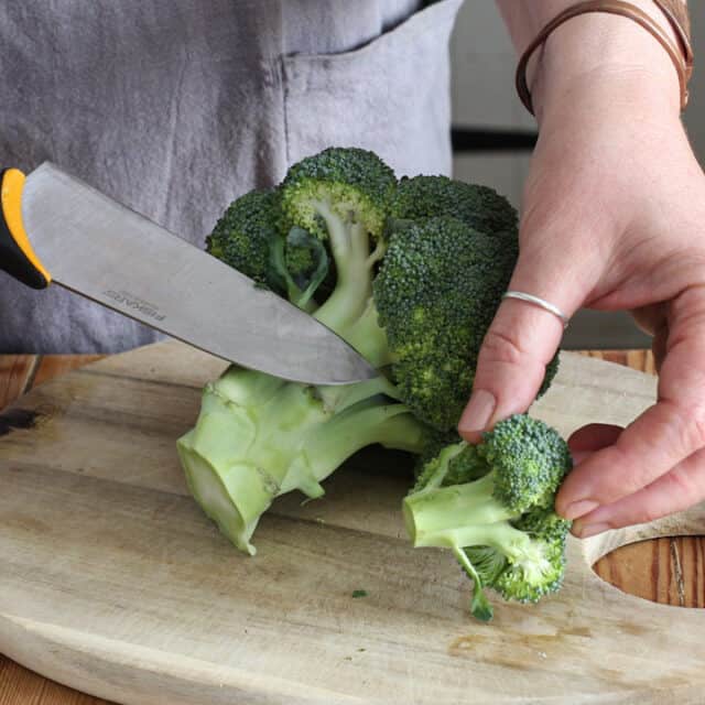 The Best Broccoli Kale Salad : Keto / Paleo / Whole30 - The Hedgecombers